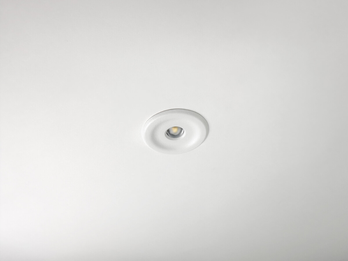 SN 9024.1 die kleinste und unauffälligste LED-SicherheitsleuchteSN 9024 ...